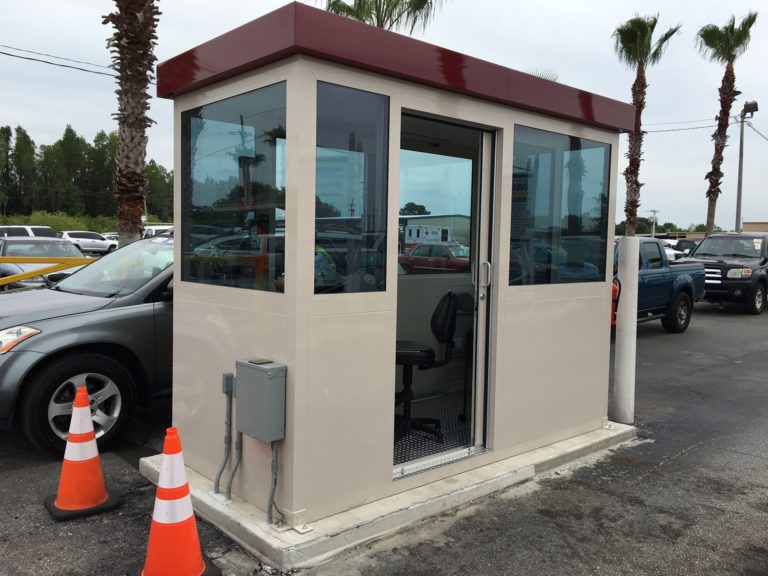 Modern Guard House vs Tradditional Guard House - Guard Booth, Security ...