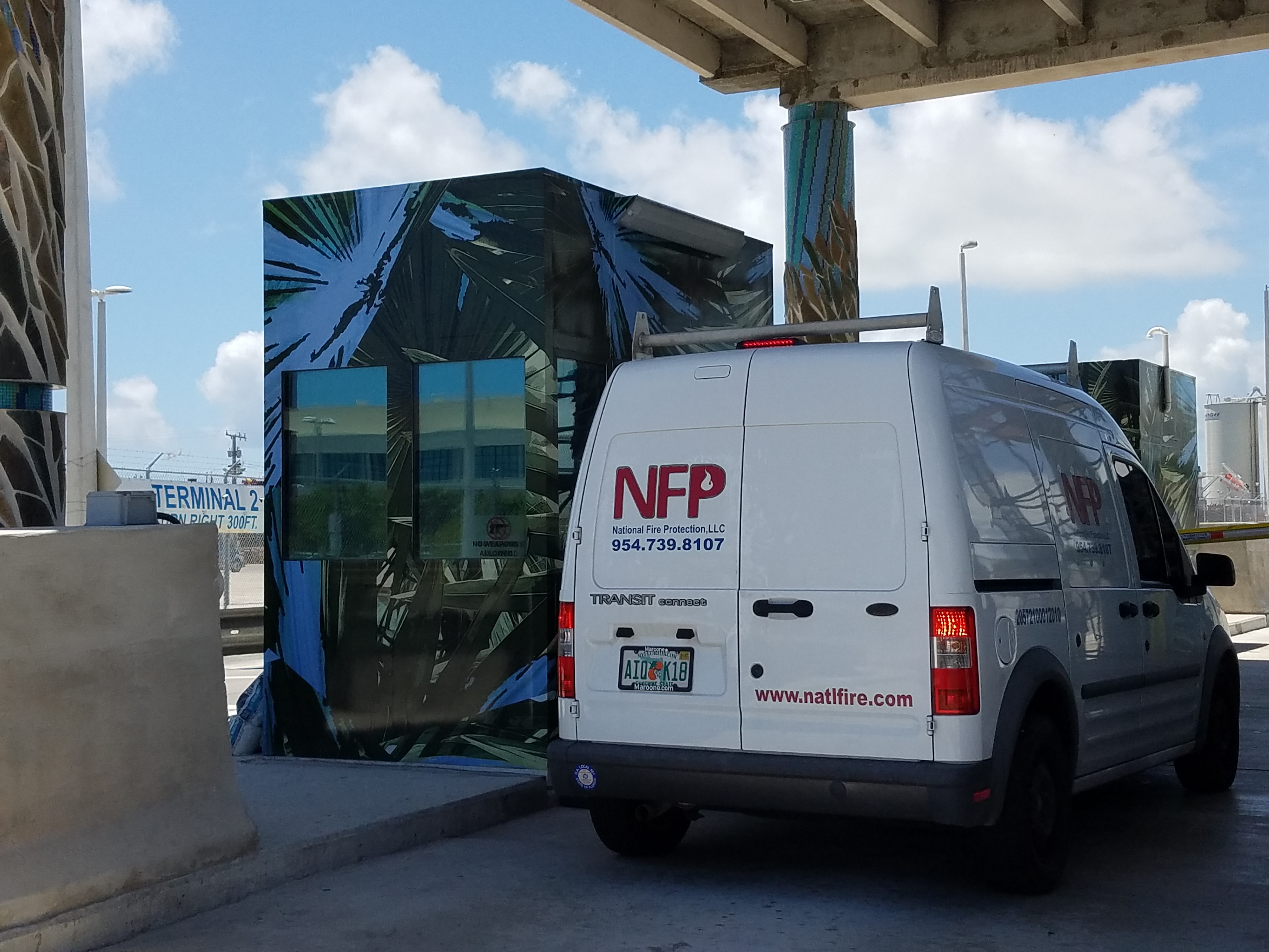 entrance booth at Port Everglades - Guard Booth, Security Booth, Prefab ...